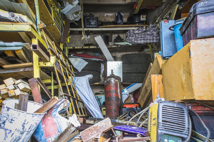 Understanding Hoarding - Metropolitan Home Health Services, Inc.